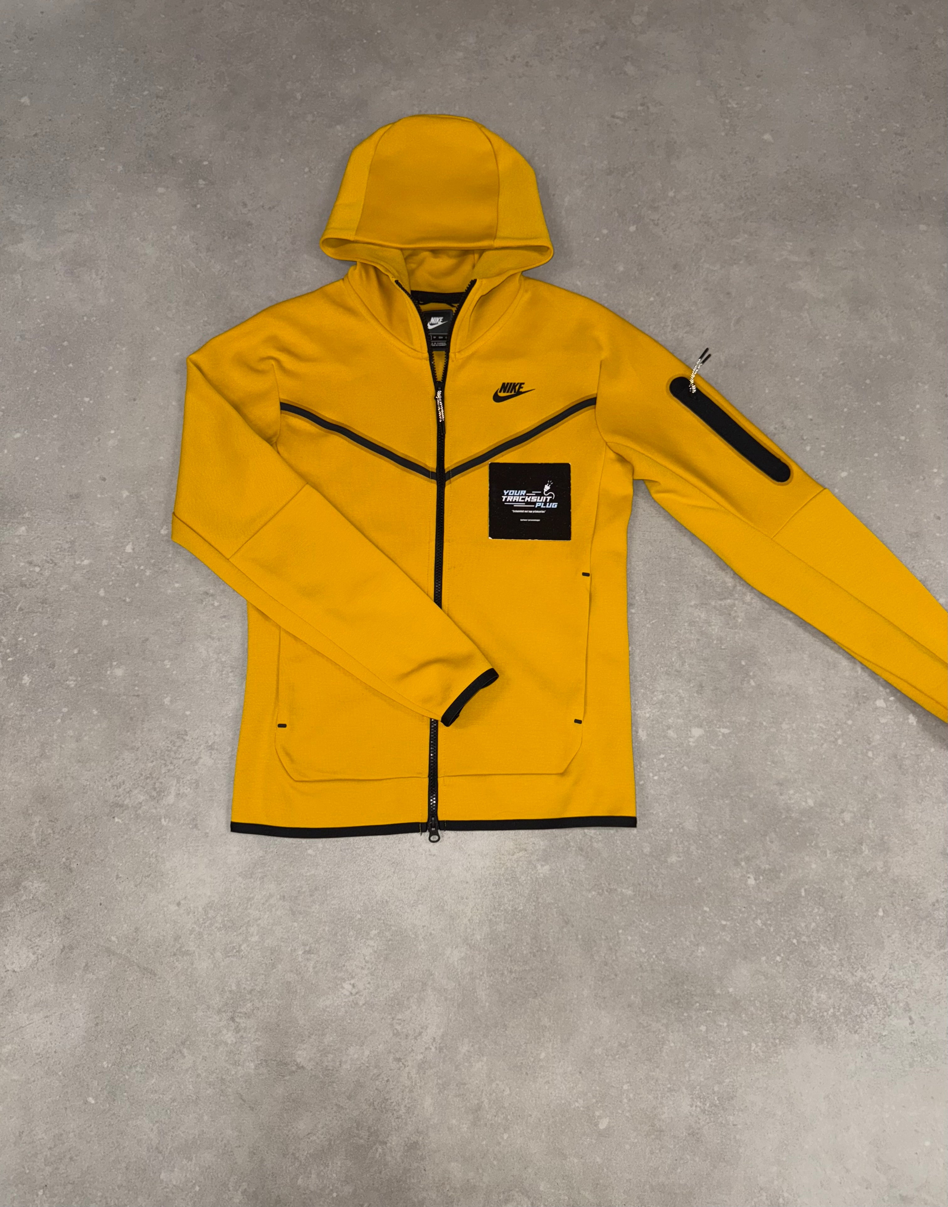 NIKE TECH FLEECE TRACKSUIT // VERY EXCLUSIVE